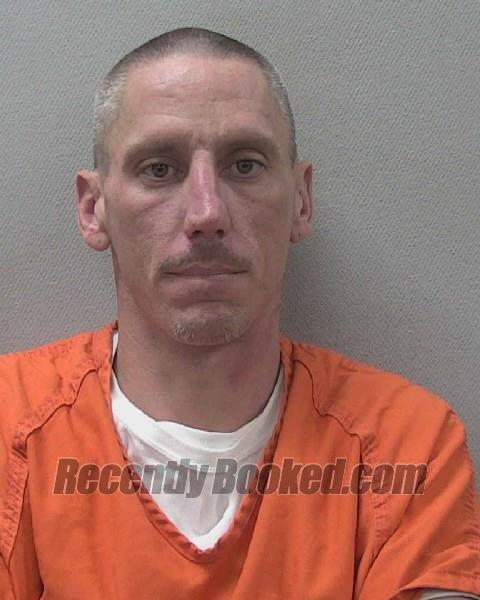 Recent Booking / Mugshot for MATTHEW LEE OSWALD in Lexington County ...