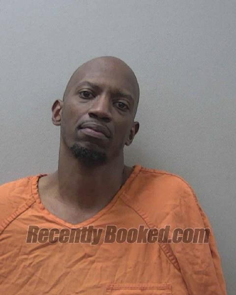 Recent Booking / Mugshot for VICTOR SAMI KERNS-LEE in Lexington County ...