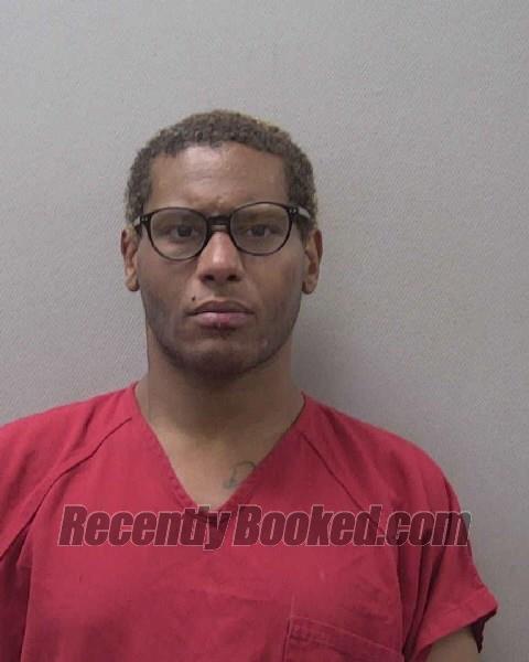 Recent Booking / Mugshot for CHRISTOPHER DAQUAN CLARK in Lexington ...