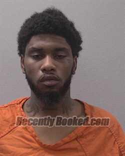 Recent Booking / Mugshot for DARIAN KRISTOPHER RILEY in Lexington ...