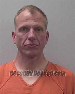 Recent Booking / Mugshot for DAVID RAY STRAWN in Lexington County ...