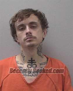 Recent Booking / Mugshot for CHRISTOPHER MATTHEW MADDEN in Lexington ...