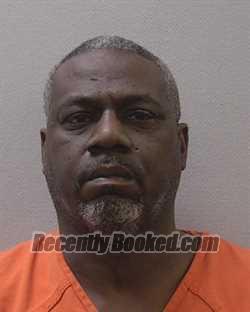 Recent Booking / Mugshot for JAMES LAVAR ROBINSON in Lexington County ...