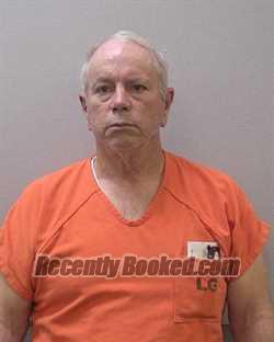 Recent Booking / Mugshot for JAMES STANLEY DICKER in Lexington County ...