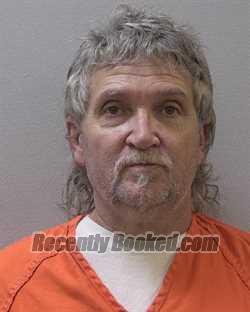 Recent Booking / Mugshot for JOHNNIE ADRIAN PEAKE in Lexington County ...