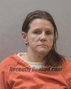 Recent Booking / Mugshot for DEBORAH MANN GUNTER in Lexington County ...