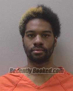 Recent Booking / Mugshot for ADRIAN DAMERIUS ROSS in Lexington County ...