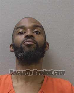 Recent Booking / Mugshot for TRAVIS DARON JEROME LOWERY in Lexington ...