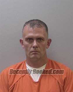 Recent Booking / Mugshot for JONATHAN WILLIAM GUNTER in Lexington ...