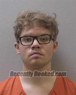 Recent Booking / Mugshot for CAMERON DOUGLAS HADLEY in Lexington County ...