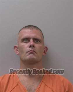 Recent Booking / Mugshot for JONATHAN WILLIAM GUNTER in Lexington ...