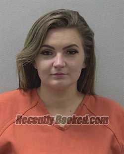 Recent Booking / Mugshot for EMILLEE KAY BRAY in Lexington County ...
