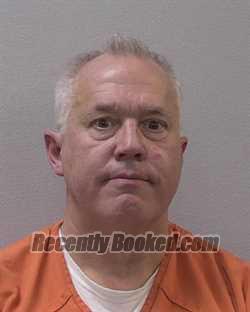 Recent Booking / Mugshot for TRACEY LEE CORLEY in Lexington County ...