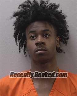 Recent Booking / Mugshot for MARCUS ELIJAH HAMBRICK in Lexington County ...