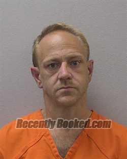 Recent Booking / Mugshot for CALVIN WAYNE HARRIS in Lexington County ...