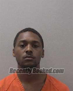 Recent Booking / Mugshot for ROBERT JERMAINE JONES in Lexington County ...