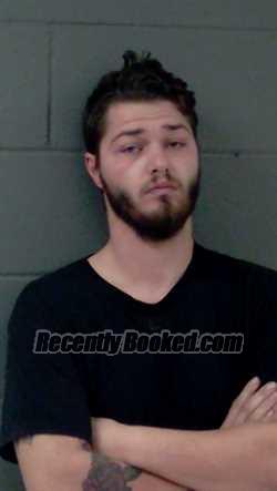 Recent Booking / Mugshot for DAKOTA RAY DAMM in Hardin County, Iowa