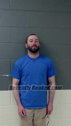 Recent Booking / Mugshot for ROBERT DILLON WALKER in Hardin County, Iowa