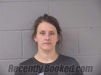 Recent Booking / Mugshot for DAWN RHOADS in Hardin County, Iowa
