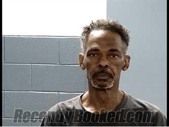Recent Booking / Mugshot for KENNETH REAVES in Marion County, South ...