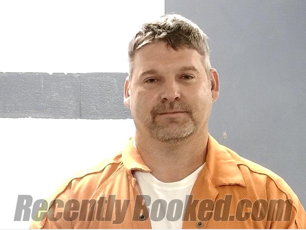 Recent Booking / Mugshot for BENNY GRANTHAM UTLEY in Marion County ...