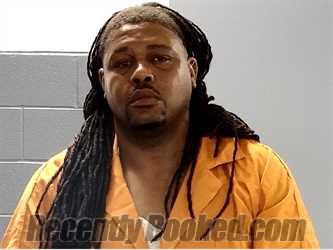 Recent Booking / Mugshot for ERIC TYRONE SMITH in Marion County, South ...