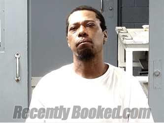 Recent Booking / Mugshot for DERRICK LAMON HUGHES in Marion County ...