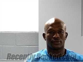 Recent Booking / Mugshot for FREDRICK JULIUS REAVES in Marion County ...