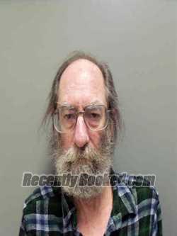 Recent Booking / Mugshot for BRUCE ALAN LINDQUIST in Lee County, Iowa
