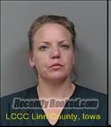 Recent Booking / Mugshot for LAURA ANN WAGONER in Linn County, Iowa
