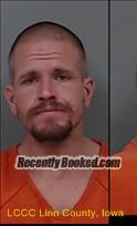 Recent Booking / Mugshot for MATTHEW RYAN WASHBURN in Linn County, Iowa