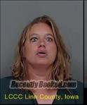 Recent Booking / Mugshot for AMBER DAWN LEAHY in Linn County, Iowa