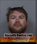 Recent Booking / Mugshot for DEVIN SCOTT DICKEY in Linn County, Iowa