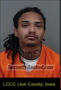 Recent Booking / Mugshot for MARQUIS DESHAUN WALKER in Linn County, Iowa