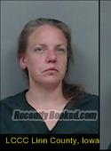 Recent Booking / Mugshot for LAURA ANN WAGONER in Linn County, Iowa