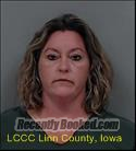 Recent Booking / Mugshot for ALYSSA REANNE BAUER in Linn County, Iowa
