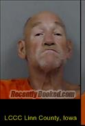 Recent Booking / Mugshot for KEITH THOMAS DAVIS in Linn County, Iowa