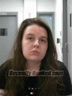 Recent Booking / Mugshot for COURTNEY MICHELLE KAHLY in Muscatine ...