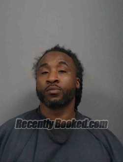 Recent Booking / Mugshot for STEVEN LETAEVOUS HUGGINS in Newberry ...