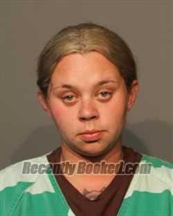 Recent Booking / Mugshot for SHAINA LYNN HARRIS in Polk County, Iowa