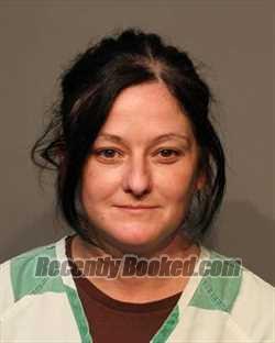 Recent Booking / Mugshot for JOELLE RENE BARRER in Polk County, Iowa