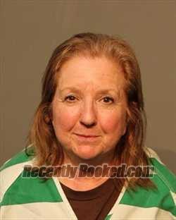 Recent Booking / Mugshot for ANGELA ROSE LOPER in Polk County, Iowa