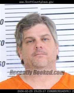 Recent Booking / Mugshot for CHRISTOPHER JAMES NAAB in Scott County, Iowa
