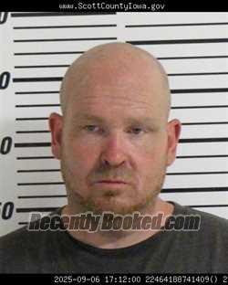Recent Booking / Mugshot for BILLY DEAN REICKS in Scott County, Iowa