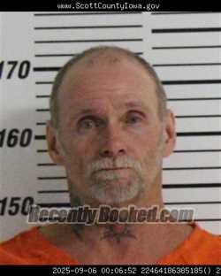 Recent Booking / Mugshot for LARRY LYNN WISEMAN in Scott County, Iowa