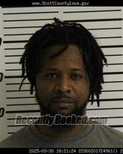 Recent Booking / Mugshot for CHARLES EDWARD BATEMAN in Scott County, Iowa