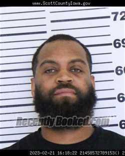 Recent Booking / Mugshot for ANDRE ALLEN RICHARDSON in Scott County, Iowa