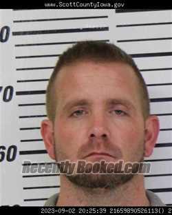 Recent Booking / Mugshot for JUSTIN MATTHEW TINCHER in Scott County, Iowa