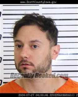 Recent Booking / Mugshot for MICHAEL JOSEPH TERRONEZ in Scott County, Iowa