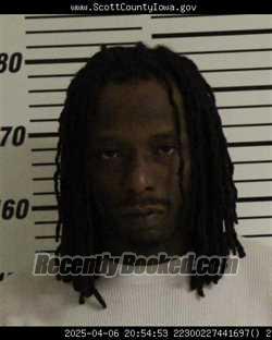 Recent Booking / Mugshot for NICHOLAS DION PATTON in Scott County, Iowa